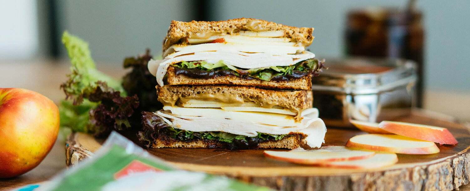 Products - Deli Meat - Organic Roasted Turkey Breast - Applegate