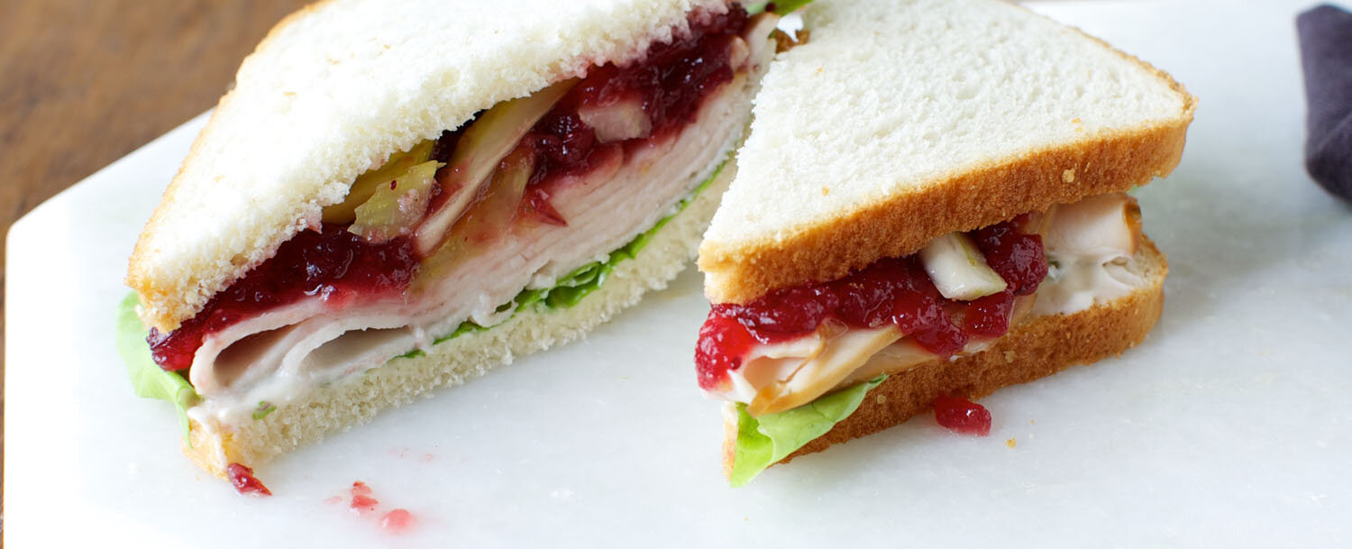Products - Deli Meat - Organic Roasted Turkey Breast - Applegate
